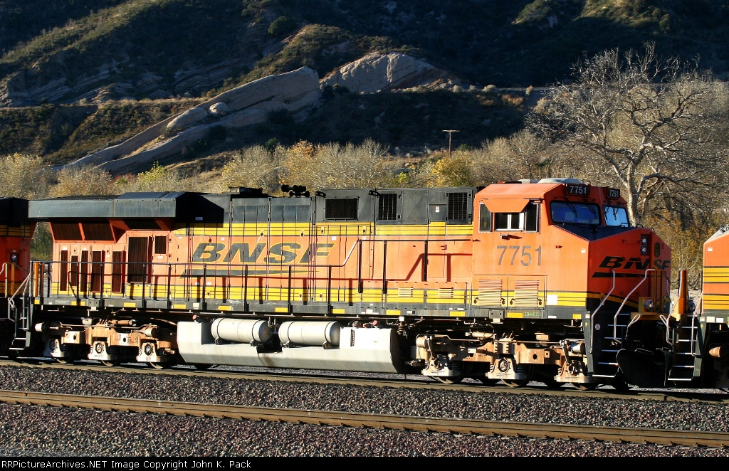 BNSF 7751